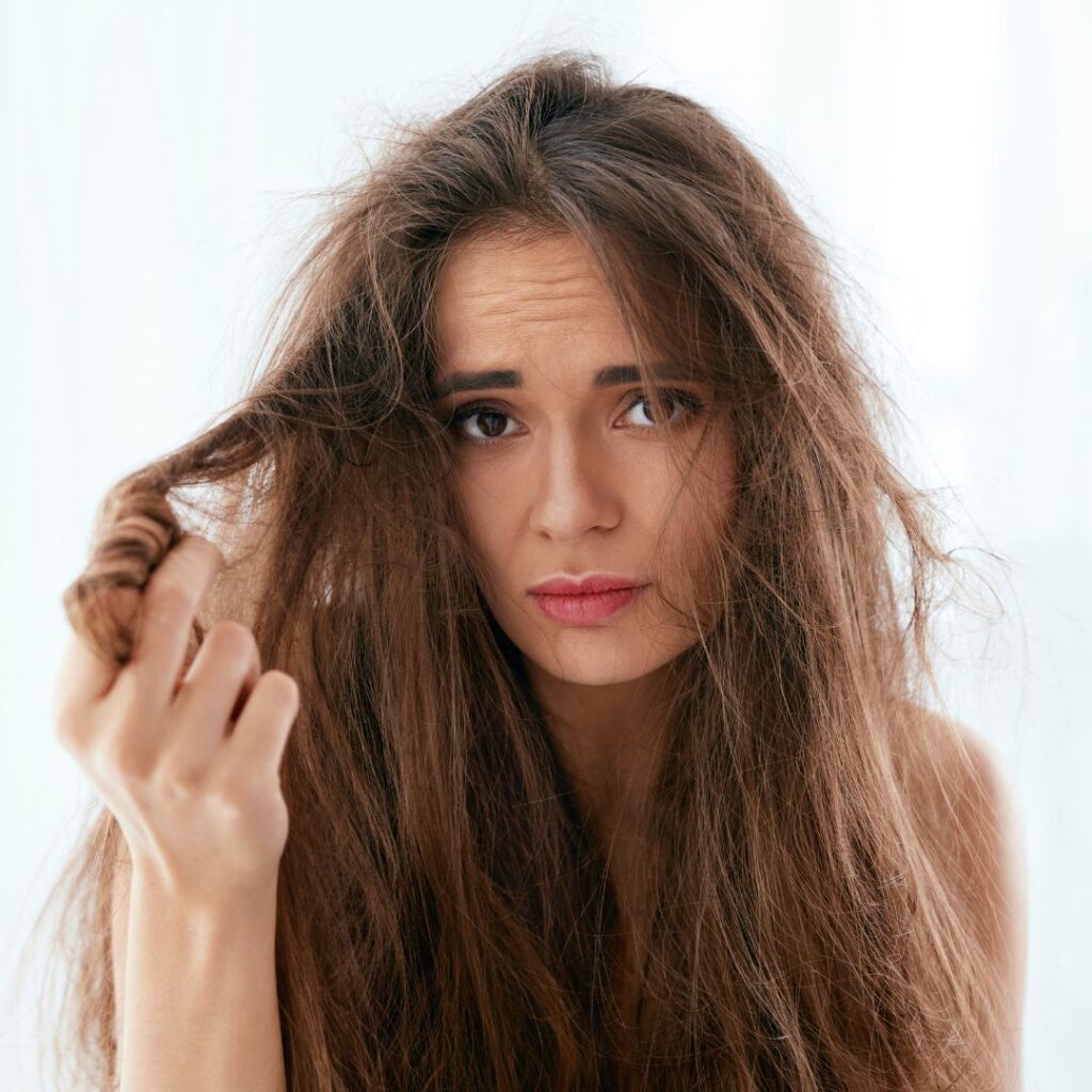 Four Important Signs of Hair Damage - Learn More